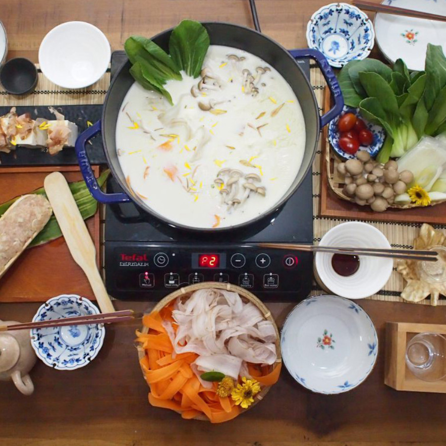 Almond Sichuan Hotpot Soupbase Ready mixed to Cook in 10' (Seafood ...